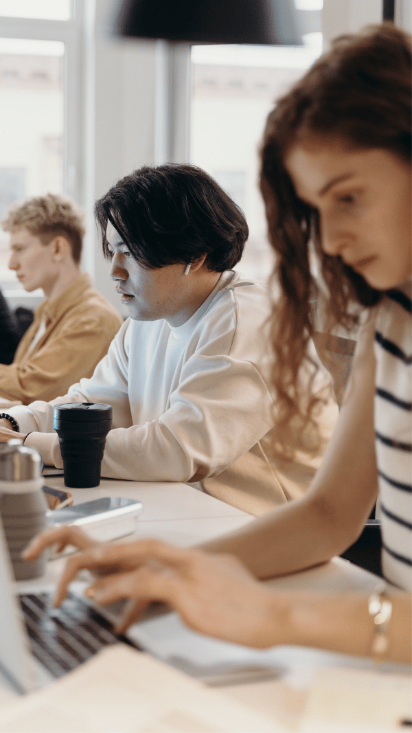 The 4-day workweek | Benefits, challenges, and issues | 2023